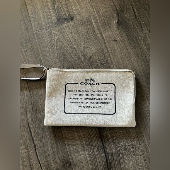 Coach | Bags | Coach Creed Clutch Wristlet Bag Tote Insert Cream Color ...